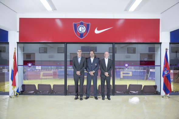 Nike suma al Club Cerro Porteño a su “Selección de Estrellas” – Revista ...