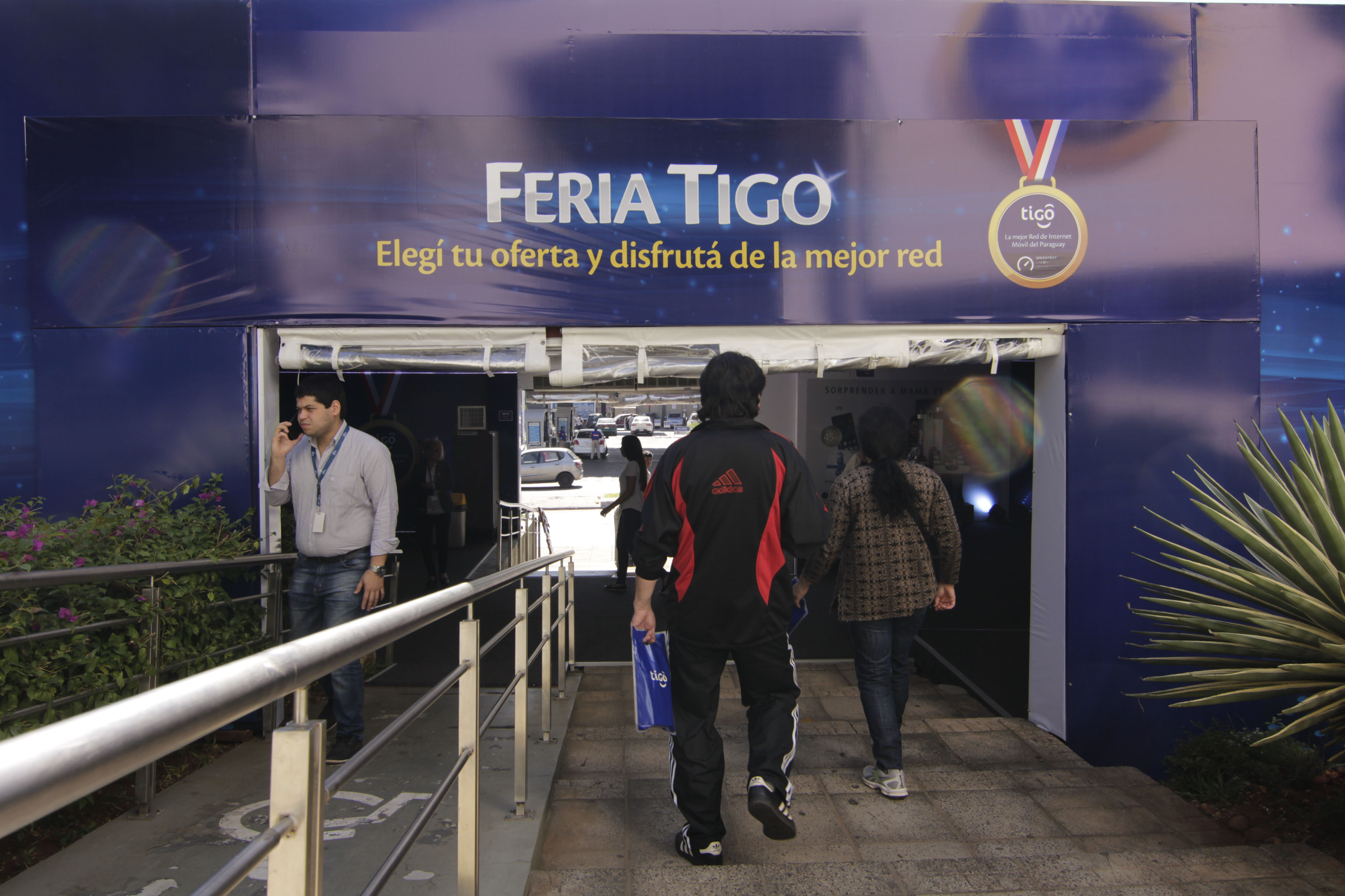 Feria Tigo con hasta 100% de descuento en smartphones – Revista PLUS